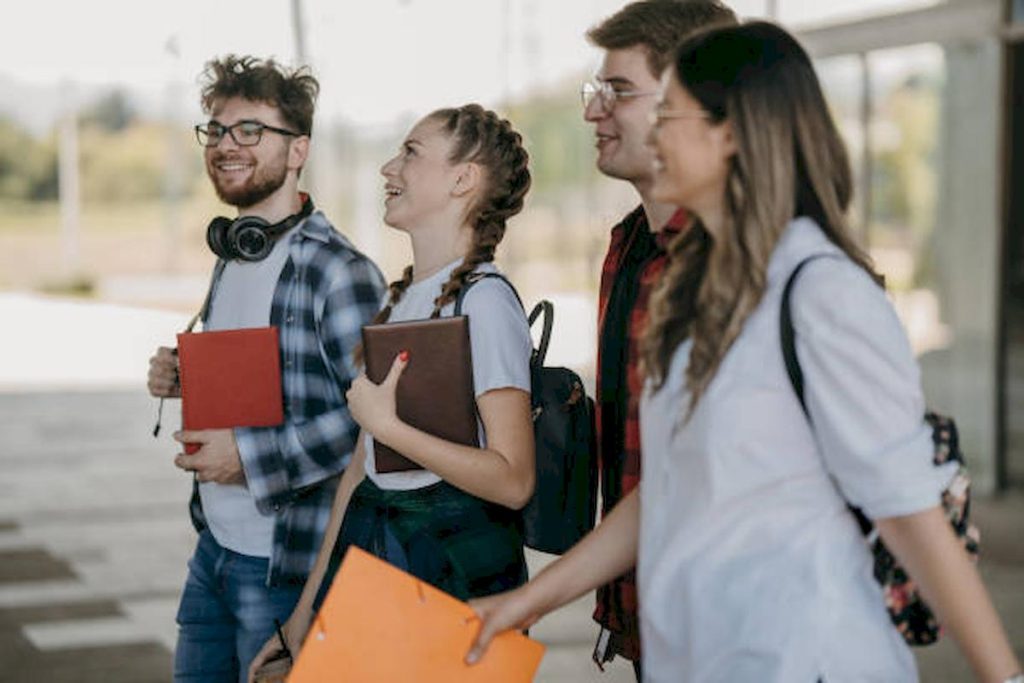 How to Become an Uber Driver