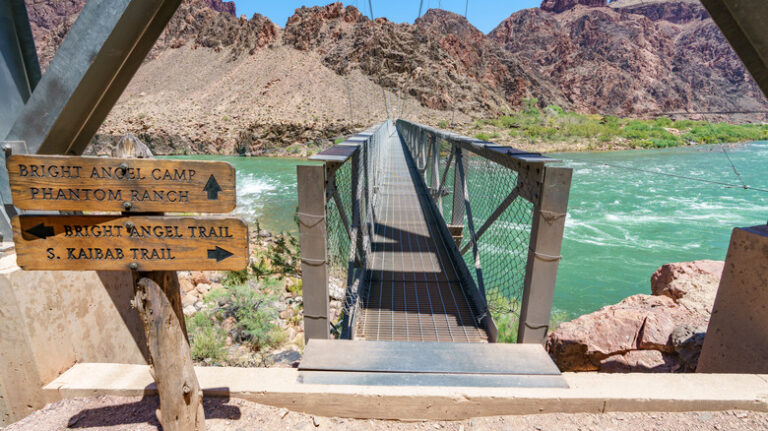 Hiking the Bright Angel Trail in Arizona: One of the Most Dangerous ...